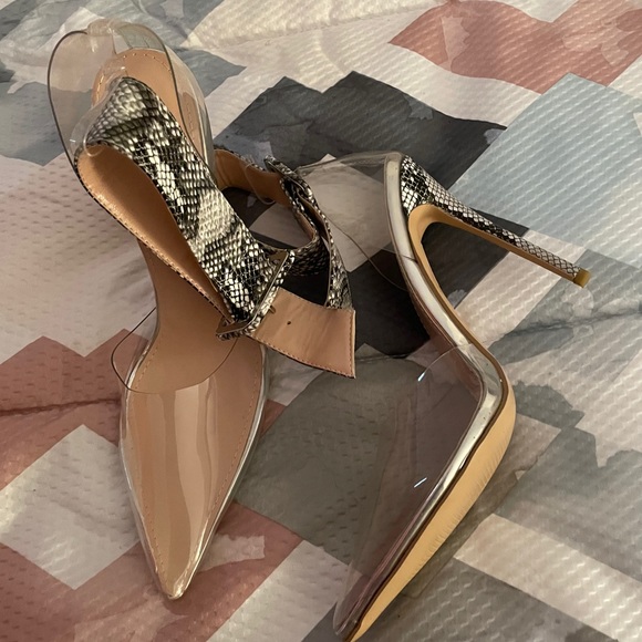 PrettyLittleThing | Shoes | Pretty Lil Things Pointy Shoe | Poshmark